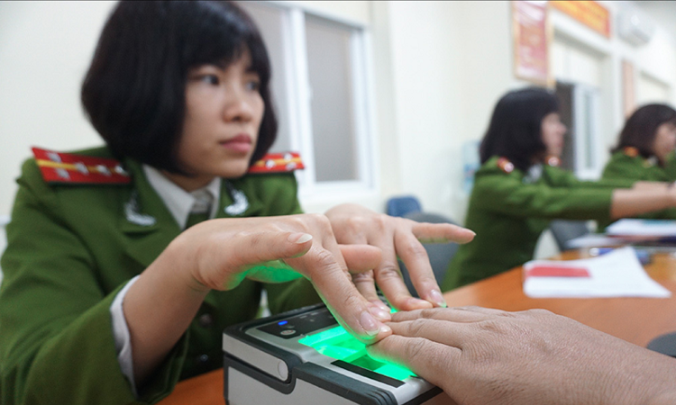 Vietnam plans to issue electronic ID card with multiple information