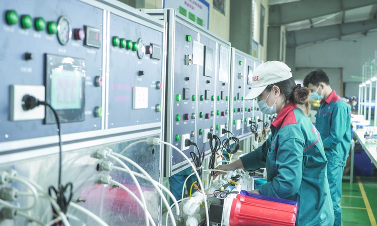 Hanoi-based firms ensure safe production in new normal