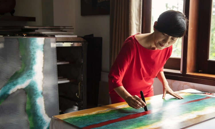 Japanese artist to hold exhibition in Hanoi