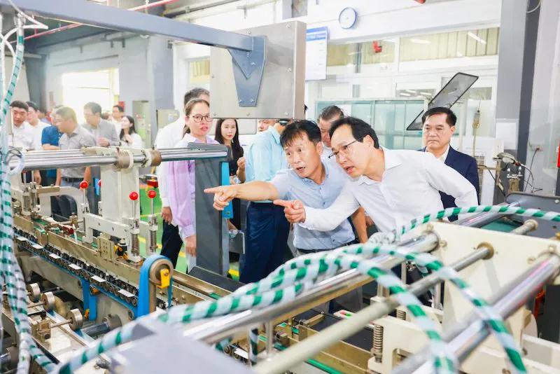 Vietnamese businesses empowered by Samsung's smart factory development ...