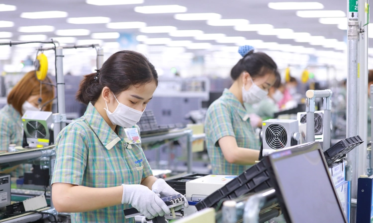 Vietnam accelerates plan to train 50,000 semiconductor engineers