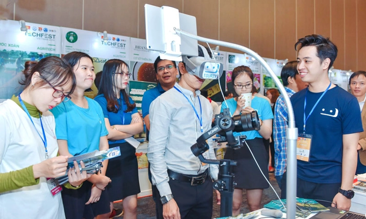 Policy proposals to boost science, tech in Hanoi