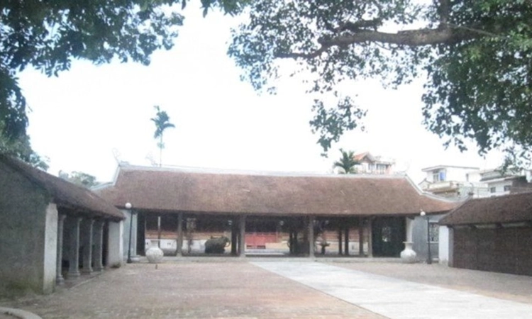 Ngoc Than Communal House worship the first king of Vietnam