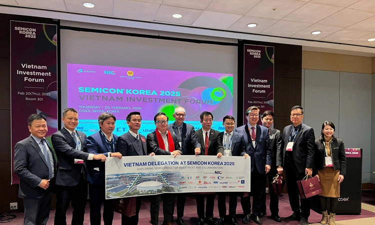 Vietnam attracts South Korean tech investment at SEMICON Korea 2025